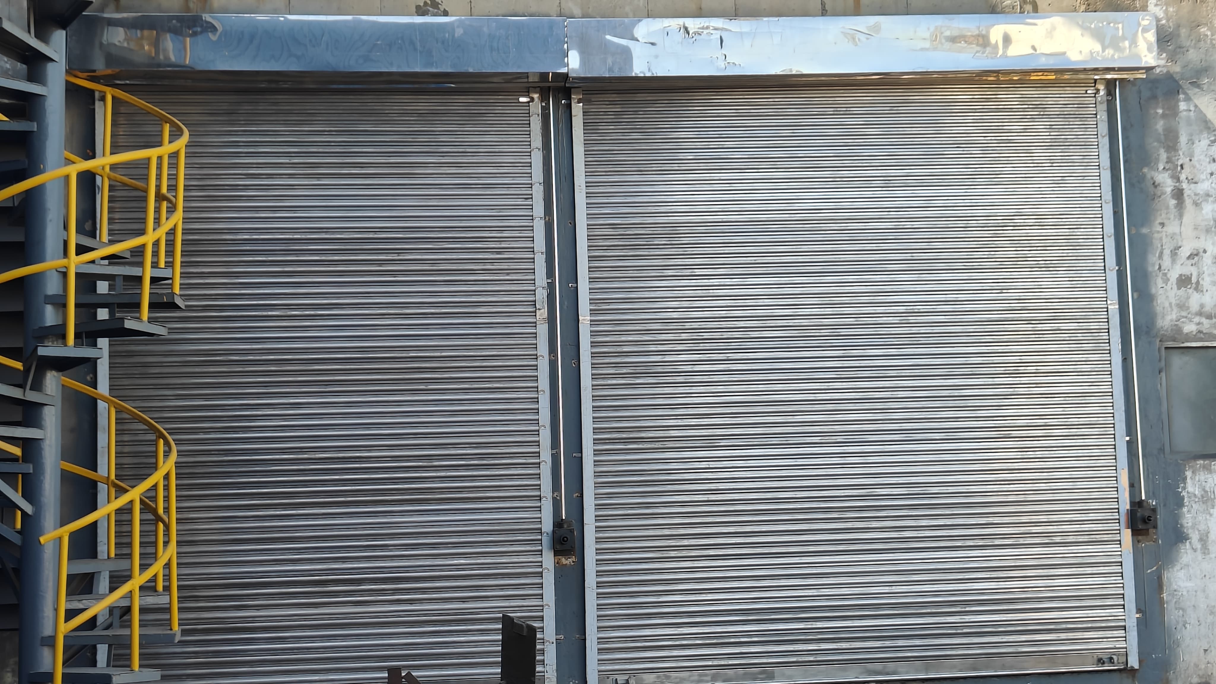 Top Sliding Gates & Rolling Shutters in Gujarat - Secure & Sleek